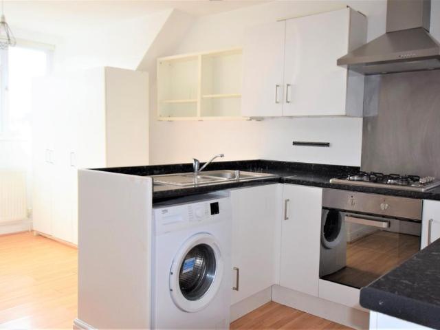 St. Albans Road, WATFORD 1 bed apartment to rent £1,150 pcm £265 pw
