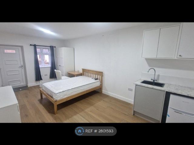 St Albans Road, Dartford DA1, Room to rent, £900 pcm | PrimeLocation