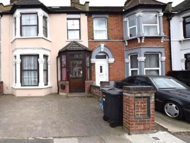 St. Albans Road, Epping Forest, London, Ig3 | 4 bed house for rent #167013627 | Rentberry