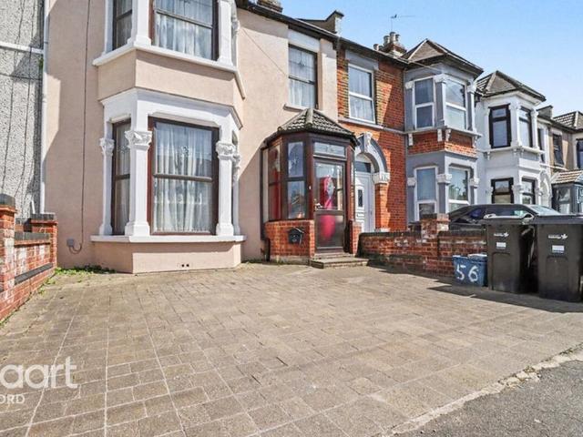 St Albans Road, Ilford 4 bed terraced house to rent £2,800 pcm £646 pw