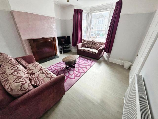 St. Albans Road, Ilford IG3 4 bed terraced house to rent £2,800 pcm £646 pw