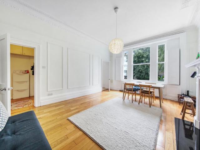 St. Albans Road, London, NW5 1 bed end of terrace house to rent £3,000 pcm £692 pw