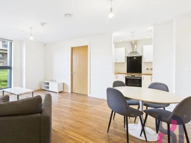 St Alphonsus Roman Catholic Church, 4 Alphonsus Street, Manchester, M16 7QS, United Kingdom | 3 bed apartment for rent #168140743 | Rentberry