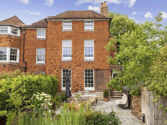 St Ann Street, Salisbury 5 bed semi detached house to rent £3,950 pcm £912 pw