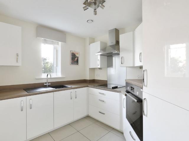 St. Ann Way, The Docks, Gloucester GL2, 2 bed flat to rent, £2,970 pcm | PrimeLocation