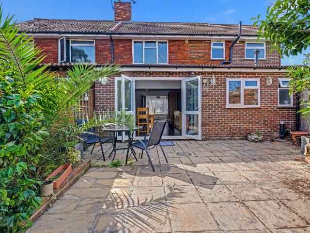 St. Annes Avenue, Stanwell, Staines TW19, 5 bed detached house to rent, £5,000 pcm | PrimeLocation