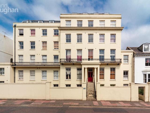 St Annes House, 49 Buckingham Place, Brighton BN1, Studio to rent, £1,100 pcm | PrimeLocation