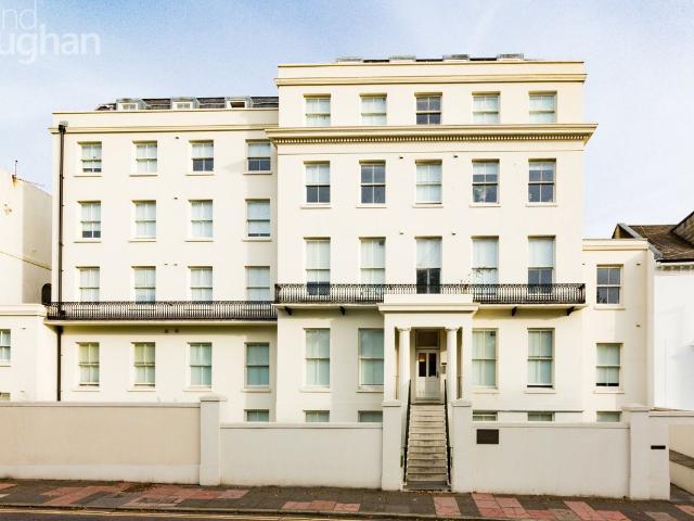 St Annes House, Buckingham Place, Brighton BN1, Studio to rent, £1,075 pcm | PrimeLocation