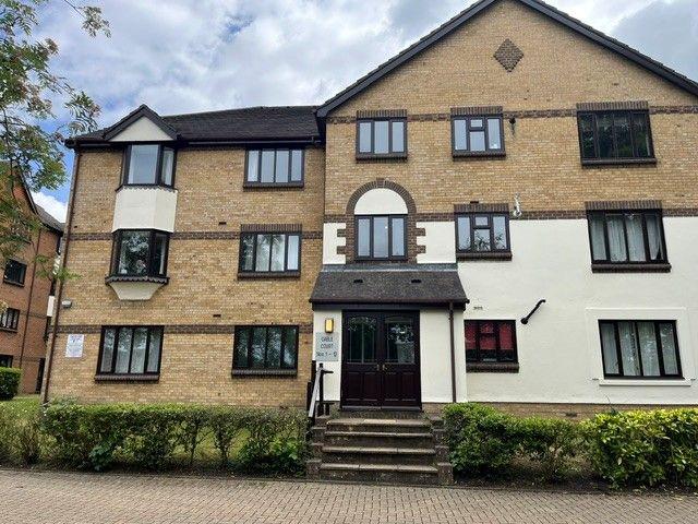 St. Annes Mount, Redhill RH1, 2 bed flat to rent, £1,700 pcm | PrimeLocation