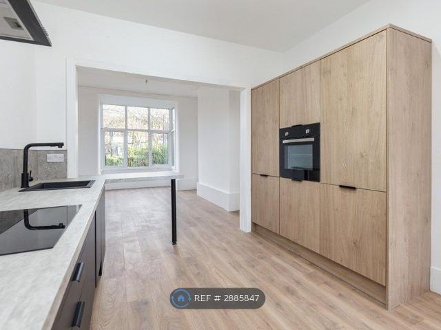 St. Annes Road East, Lytham St. Annes FY8, 1 bed flat to rent, £800 pcm | PrimeLocation