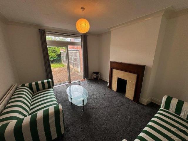 St. Annes Road 4 bed house share to rent £2,164 pcm £499 pw