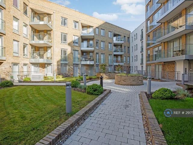 St Annes St, London, E14 3 bed flat to rent £3,100 pcm £715 pw