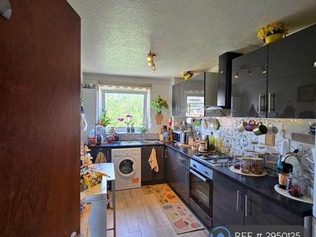 St Anns, Barking, IG11 3 bed flat to rent £2,000 pcm £462 pw