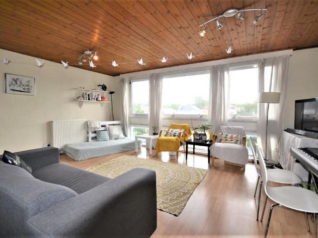 St. Anns Road, Holland Park, London W11 2 bed flat to rent £2,450 pcm £565 pw