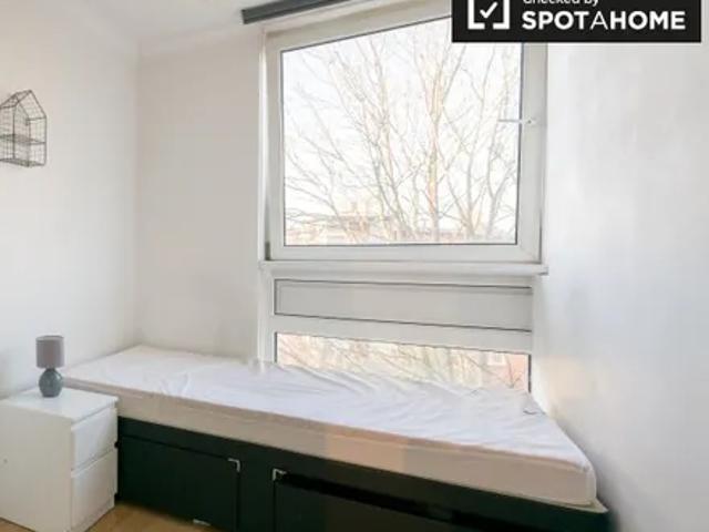 St Anns Road, London, W11 4SH, United Kingdom | Room for rent #122395194 | Rentberry