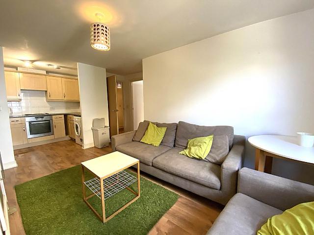 St Andrew`S Close, Canterbury CT1, 3 bed flat to rent, £1,400 pcm | PrimeLocation