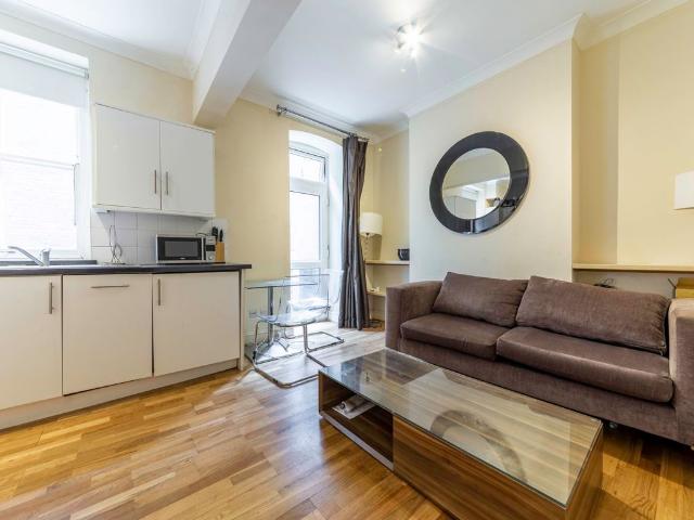 St. Andrews Chambers, Nine Elms, London W1T, 2 bed flat to rent, £2,800 pcm | PrimeLocation