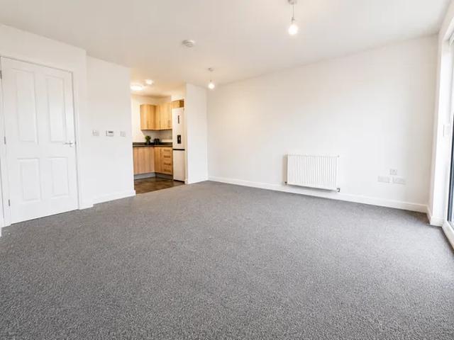 St. Andrews House, Campus Avenue, Dagenham, RM8, Property for rent