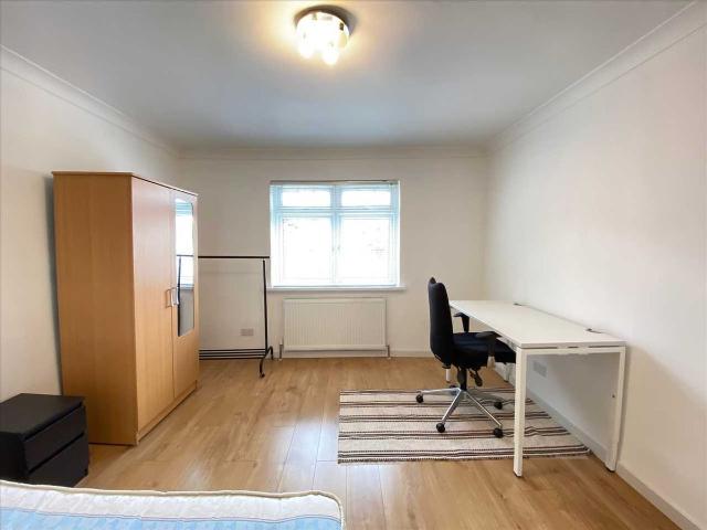 St Andrews Road, Acton W3, Property to rent, £925 pcm | PrimeLocation