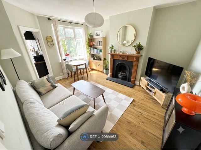 St Andrews Road, London NW9, 2 bed maisonette to rent, £2,100 pcm | PrimeLocation