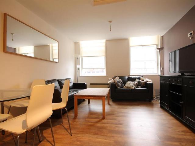 St Andrews Street, City Centre 3 bed apartment to rent £1,955 pcm £451 pw