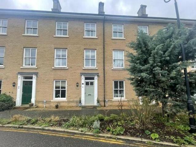 St. Anthonys Crescent, Ipswich, 3 Bedroom Town