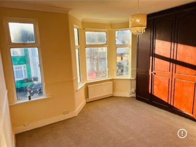 St. Awdrys Road, Barking, IG11 3 bed terraced house to rent £2,400 pcm £554 pw