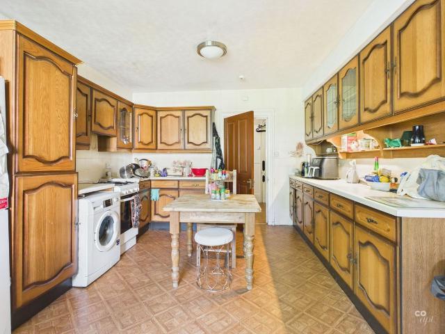 St Aubyns, Brighton BN3, 2 bed flat to rent, £1,450 pcm | PrimeLocation