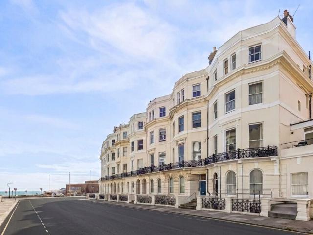 St. Aubyns, Hove, BN3 – HW Estate Agents