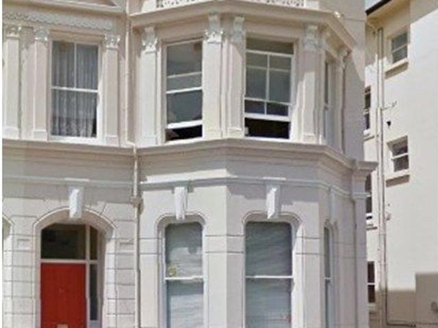 St. Aubyns, Hove BN3, Studio to rent, £850 pcm | PrimeLocation