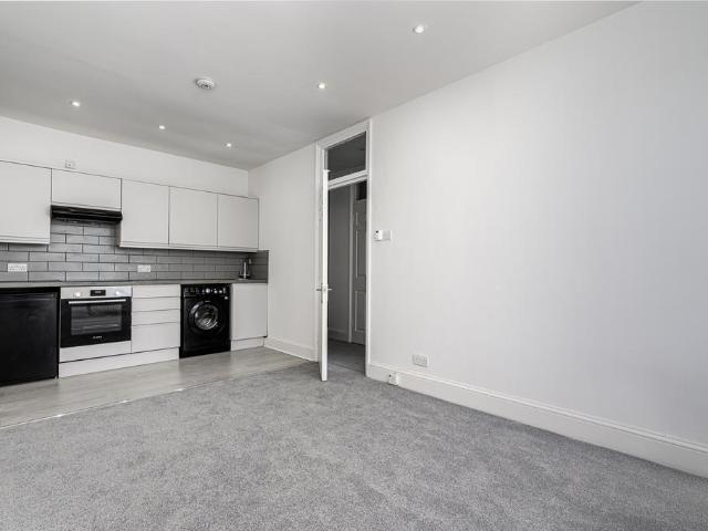 St Augustines Road, Camden, London, NW1 1 bed apartment to rent £1,725 pcm £398 pw