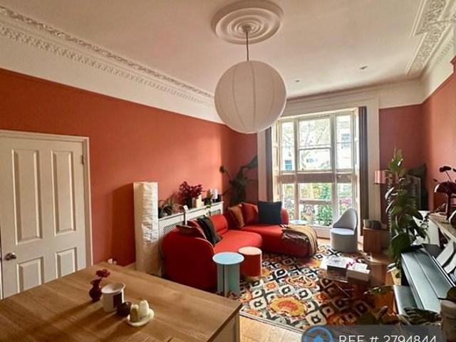 St. Augustines Road, London, NW1 2 bed flat to rent £2,600 pcm £600 pw