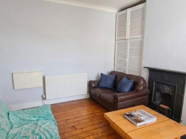 St Augustine's Road, London, NW1 3 bed apartment to rent £3,200 pcm £738 pw