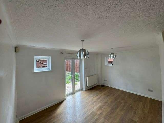 St Augustines Walk, Woodston, PE2