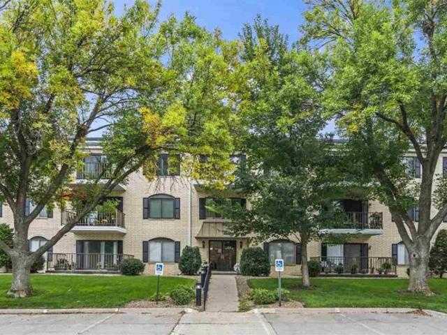 St Ave Se Apt,cedar Rapids, Condo For Sale