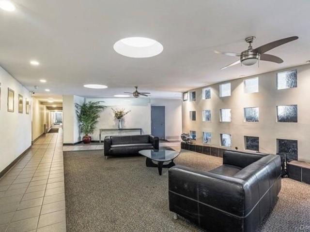 St Ave Unit,forest Hills, Property For Sale