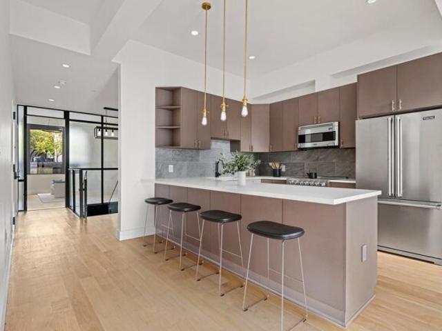 St Ave Unit,queens, Condo For Sale