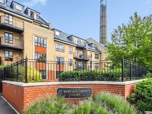 St. Bartholomews Court, Riverside. 2 bed flat to rent £1,750 pcm £404 pw