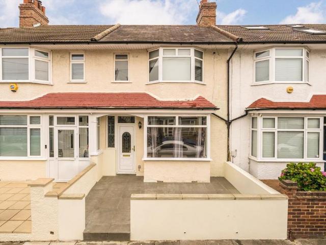 St. Barnabas Road, Mitcham CR4 4 bed house to rent £3,200 pcm £738 pw