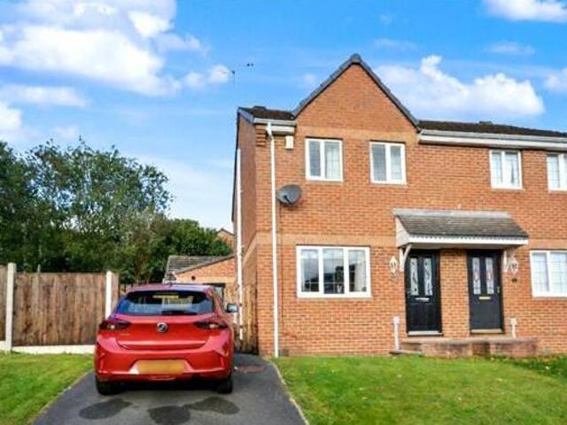 St. Benedicts Drive, Leeds, 4 Bedroom Semi detached
