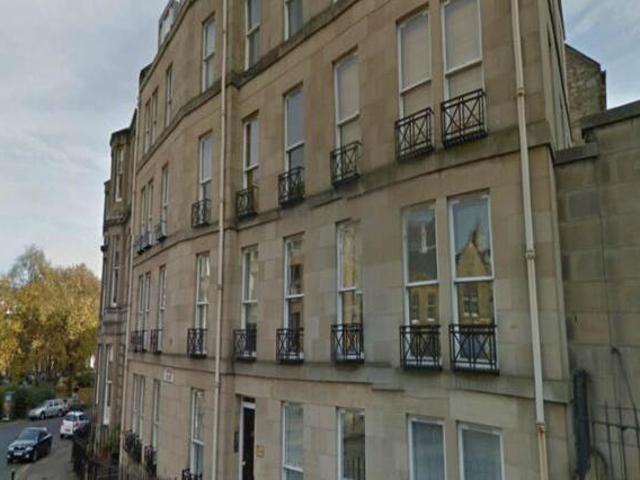 St Bernards Crescent, Edinburgh, 2 Bedroom Flat