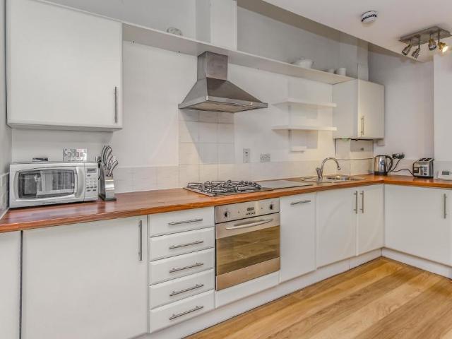 St Bernards Road, Oxford 1 bed apartment to rent £1,975 pcm £456 pw