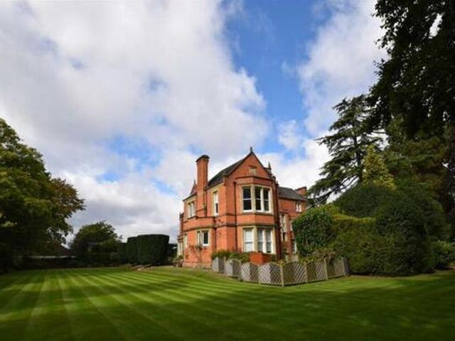 St. Bernards Road, Solihull, 2 Bedroom Flat
