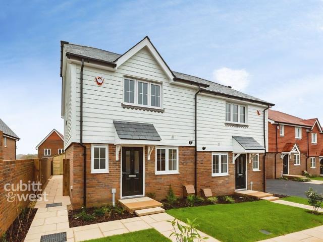 St. Catherines Close, Crowborough TN6, 2 bed semi detached house to rent, £1,650 pcm | PrimeLocation