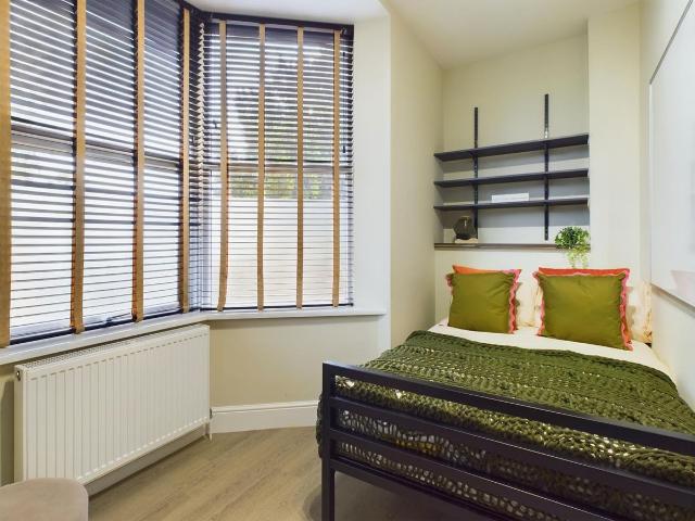 St. Catherines, Lincoln LN5, Room to rent, £533 pcm | PrimeLocation