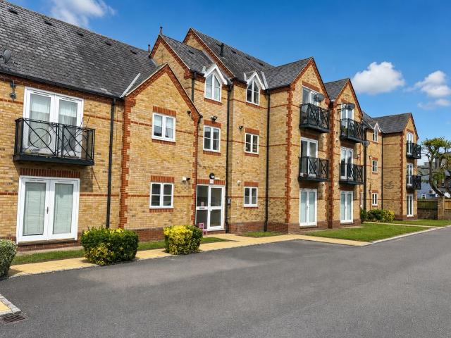 St. Catherines Place, Hummer Road, Egham, Surrey TW20, 2 bed flat to rent, £1,500 pcm | PrimeLocation