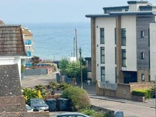 St. Catherines Road, Bournemouth, 2 Bedroom Flat