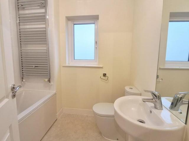 St.Catherines Road, Maidstone 3 bed detached bungalow to rent £1,850 pcm £427 pw