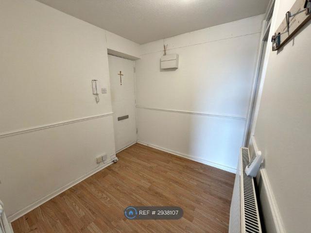 St Cecilias, Wolverhampton WV11, 2 bed flat to rent, £895 pcm | PrimeLocation