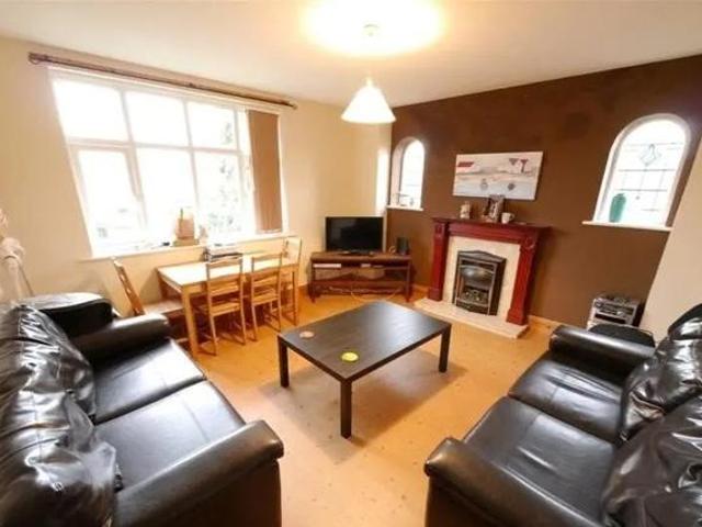 St. Chads View, Leeds, 6 Bedroom Terraced